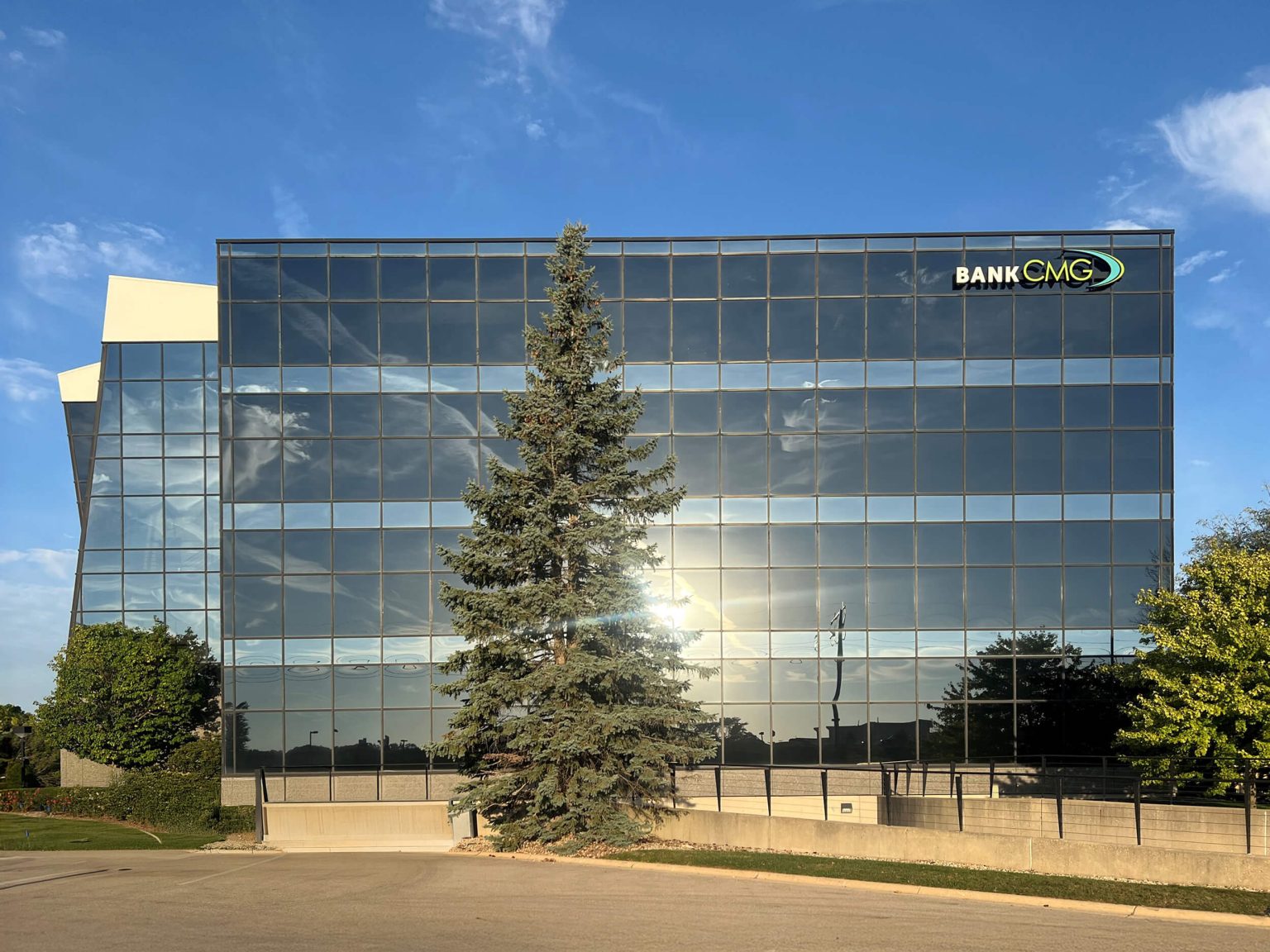 Madison Branch (Headquarters) | Bank CMG